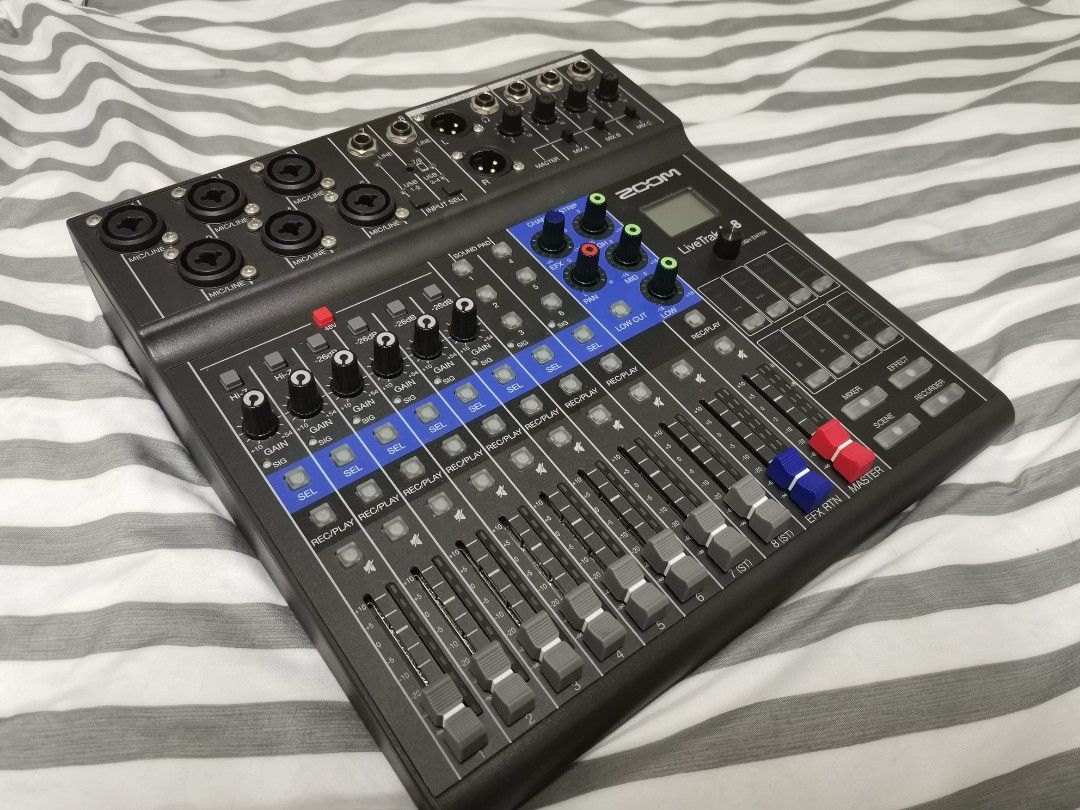 Zoom LiveTrak L-8, Audio, Other Audio Equipment on Carousell