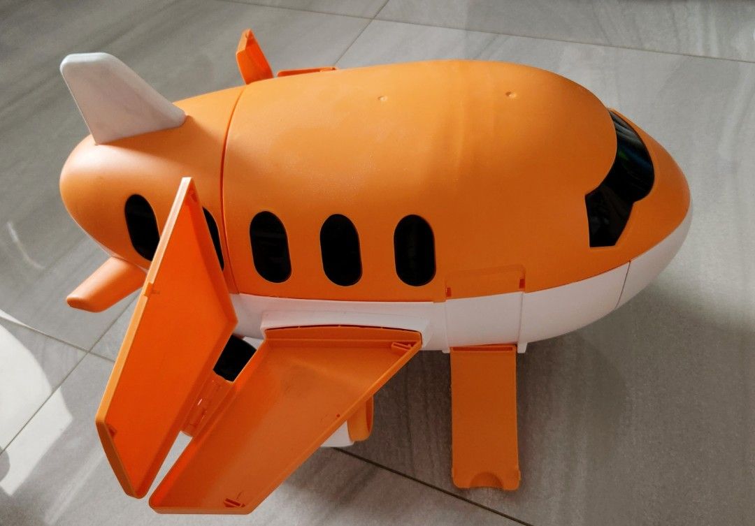 airplane playhouse toy, Babies & Kids, Infant Playtime on Carousell