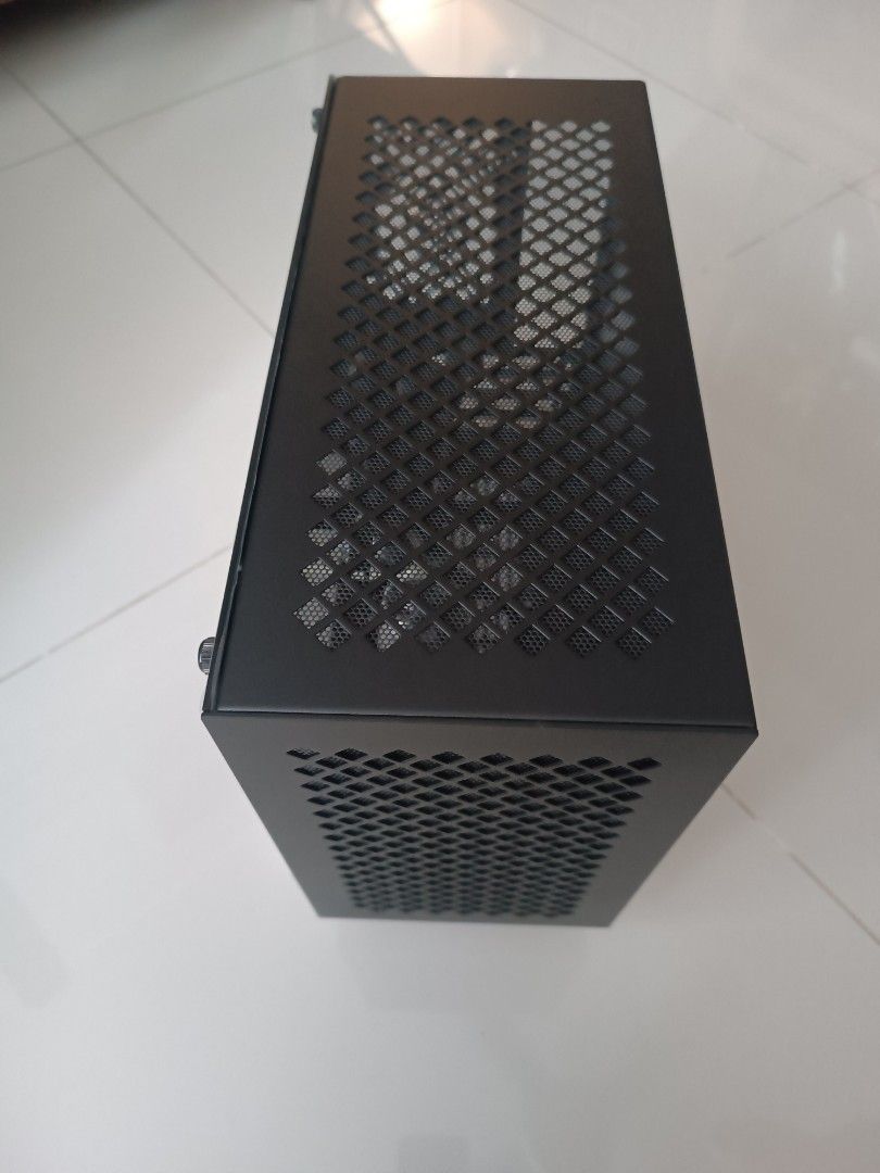 ALLA SA40 Computer Case (mATX) - Black, Computers & Tech, Parts ...