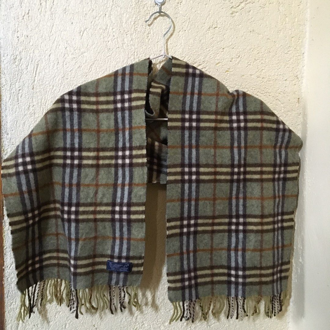 Burberry classic neck scarf, Women's Fashion, Watches & Accessories ...