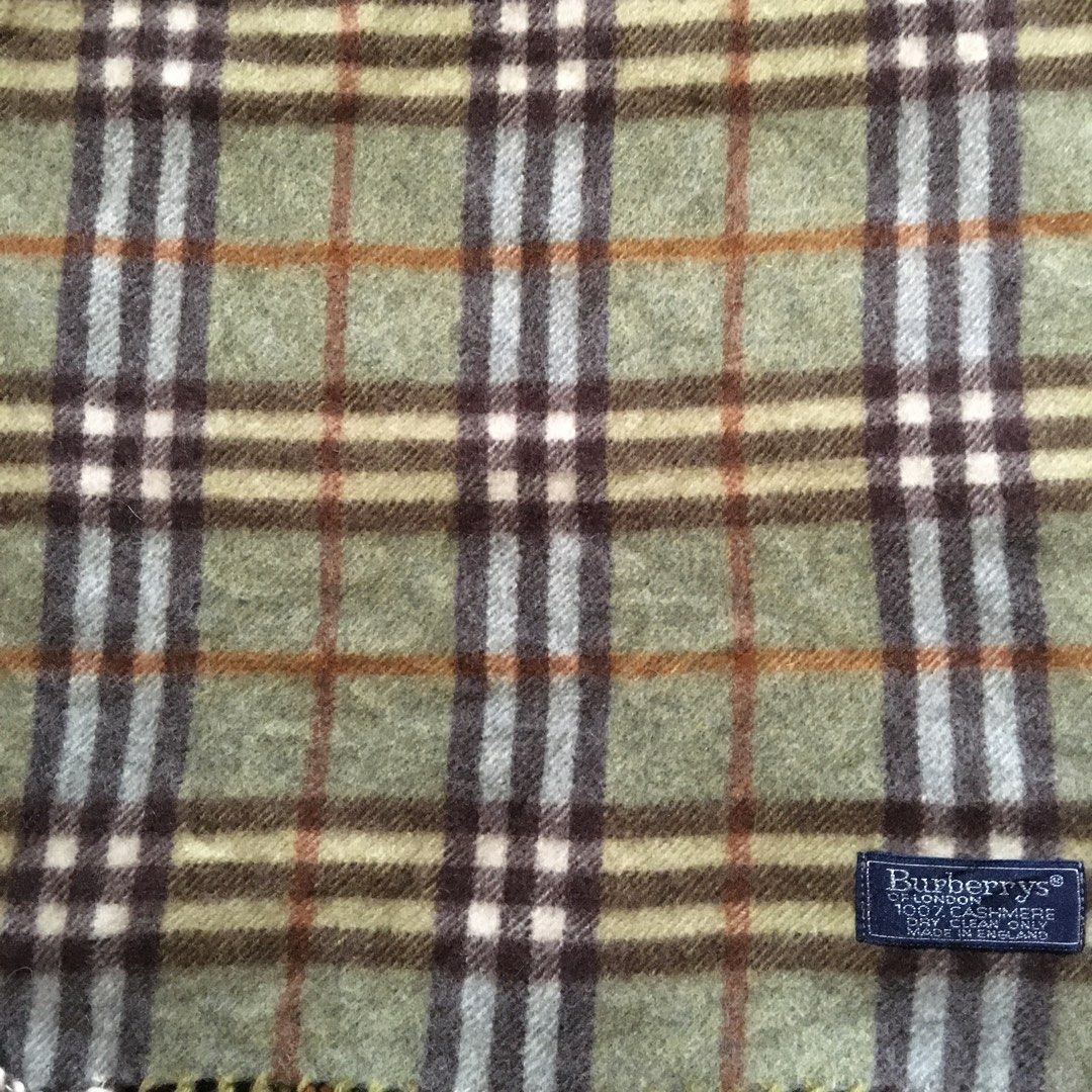 Burberry classic neck scarf, Women's Fashion, Watches & Accessories ...