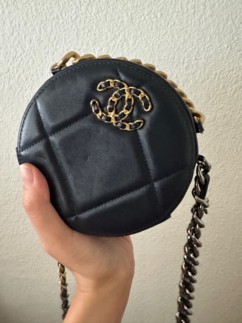 Chanel Authentic, Luxury, Bags & Wallets on Carousell