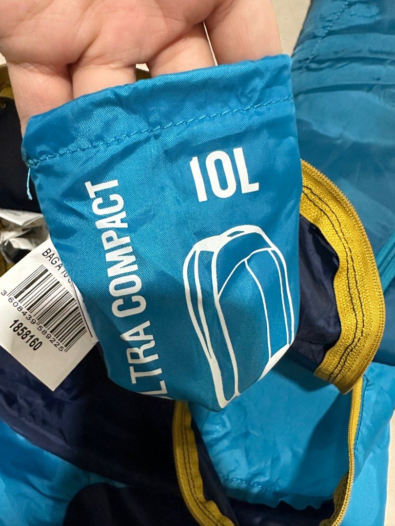 Decathlon Quecha 10L Pocket Foldable Bag + sleeping blanket, Sports ...