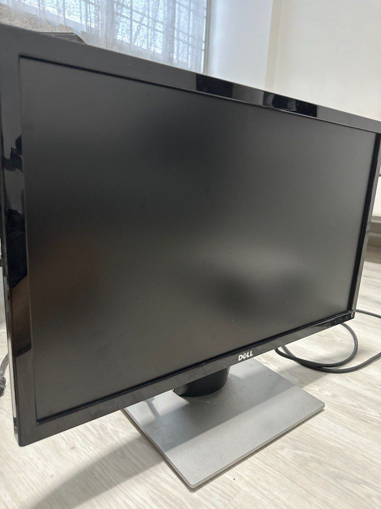 Dell 24 inch monitor, Computers & Tech, Parts & Accessories, Monitor ...
