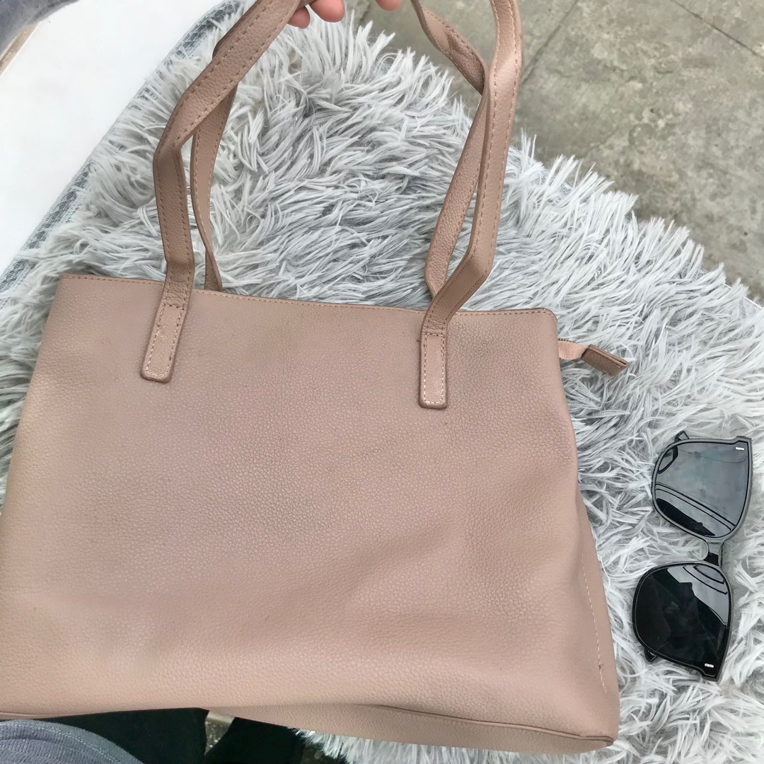 Dusto Shoulder leather bag, Women's Fashion, Bags & Wallets, Shoulder ...