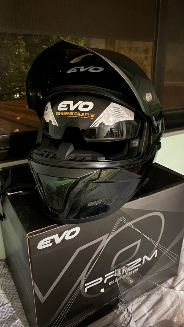 Evo helmet with box, Motorbikes, Motorbike Parts & Accessories, Helmets ...