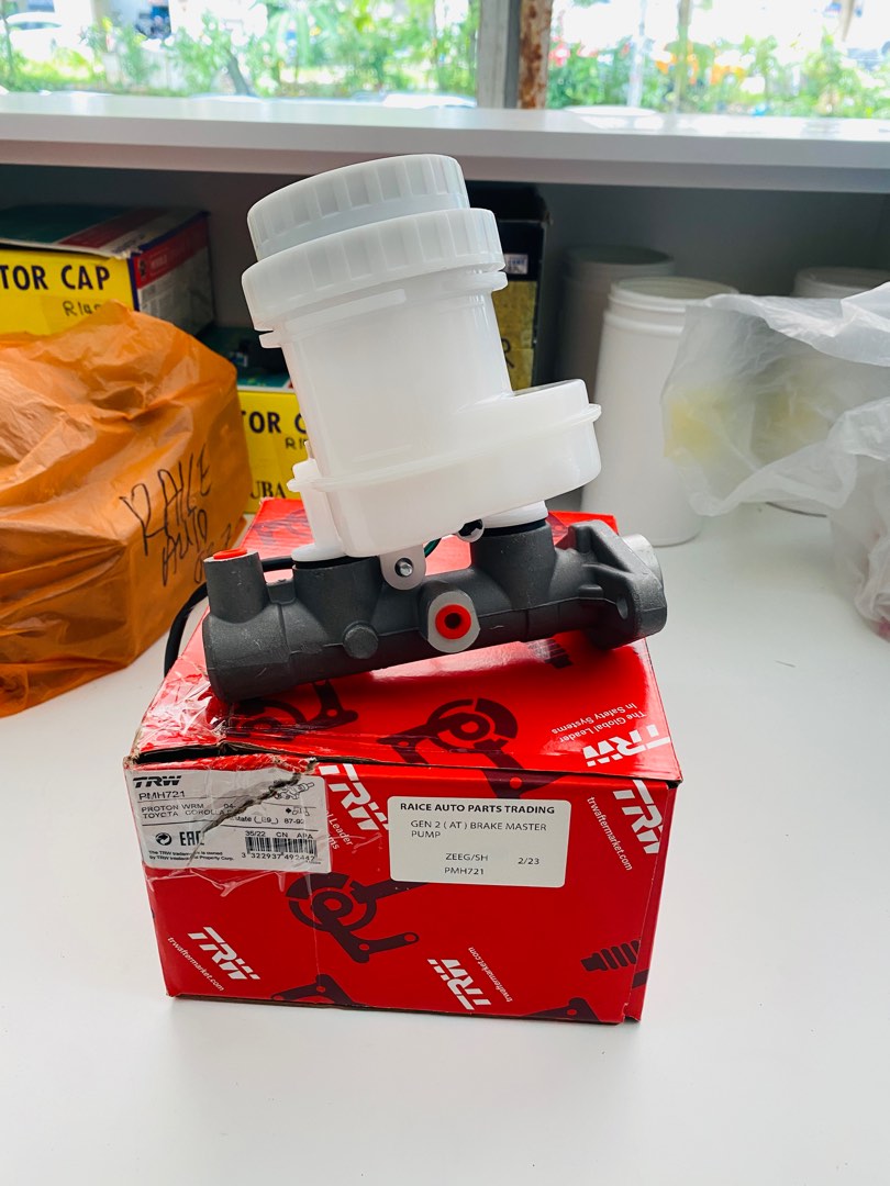Gen 2,Persona Auto Brake Master Pump, Services, Others on Carousell