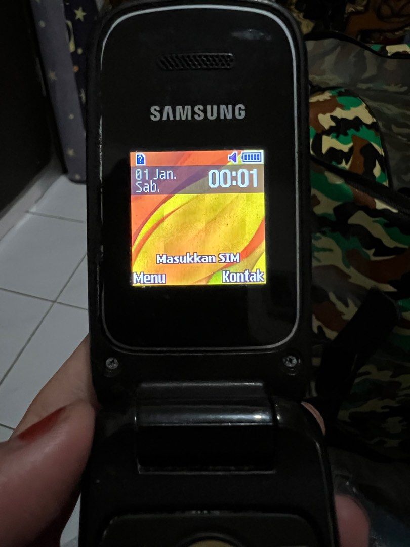 Handphone jadul samsung dan blackberry, Telepon Seluler & Tablet, Ponsel Android, Lainnya di ...