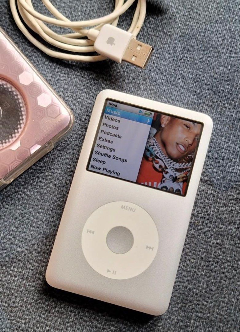 Ipod Classic 7th Gen, Audio, Portable Music Players on Carousell
