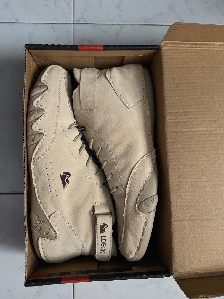 L Deck Shoes, Men's Fashion, Footwear, Sneakers on Carousell