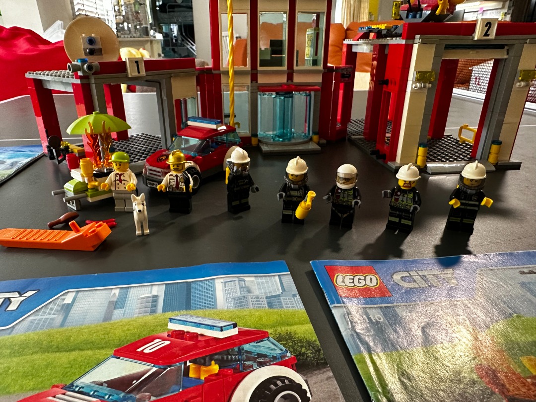Lego-60110 Fire Station, Hobbies & Toys, Toys & Games on Carousell