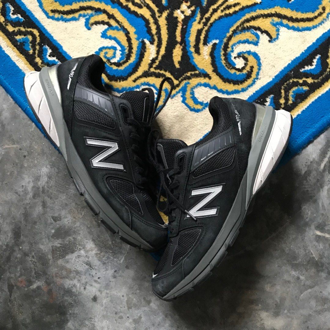 NEW BALANCE 990v5 BLACK, Fesyen Pria, Sepatu , Sneakers di Carousell