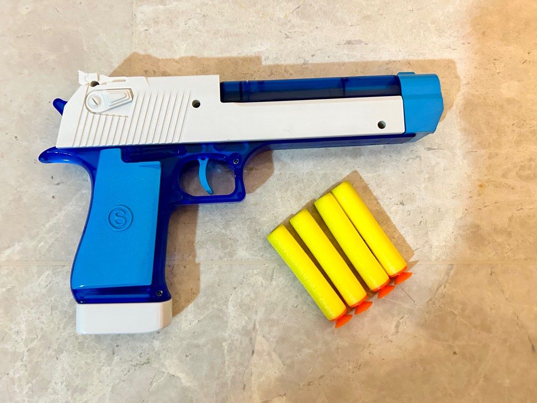 Nurf gun style toy gun, Hobbies & Toys, Toys & Games on Carousell