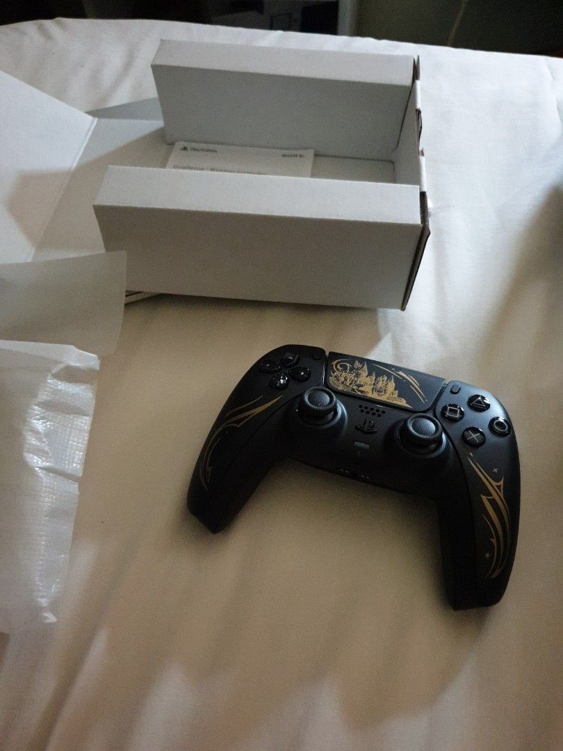 Original PS5 Dualsense Limited Edition Hogwarts Legacy controller with ...