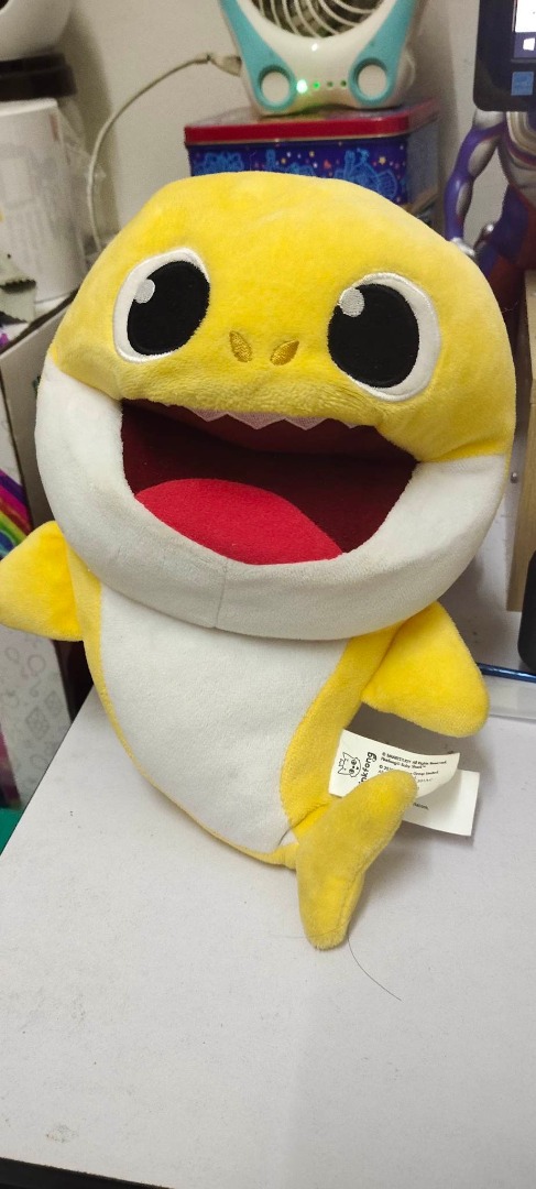Original WowWee Pinkfong Baby Shark Official Song Puppet With Tempo ...