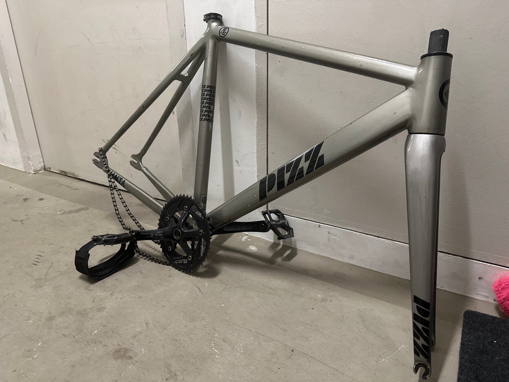 Pizz ninja fixie frameset 2021, Sports Equipment, Bicycles & Parts ...