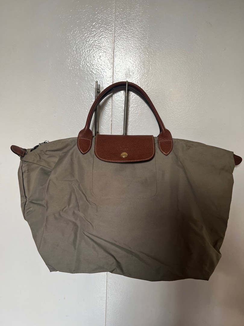 Pre-loved Original Long Champ short handle on Carousell