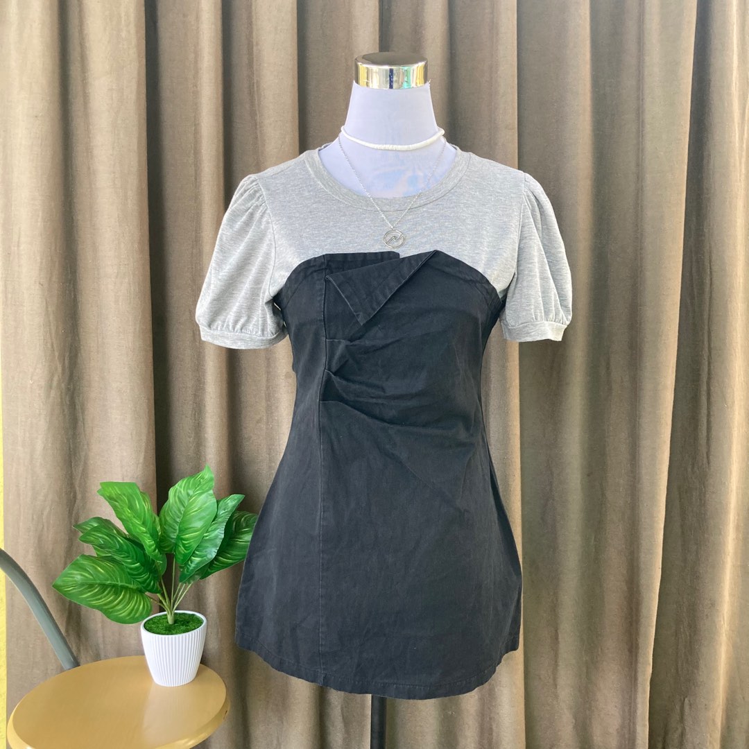Puff body hugging mini dress on Carousell
