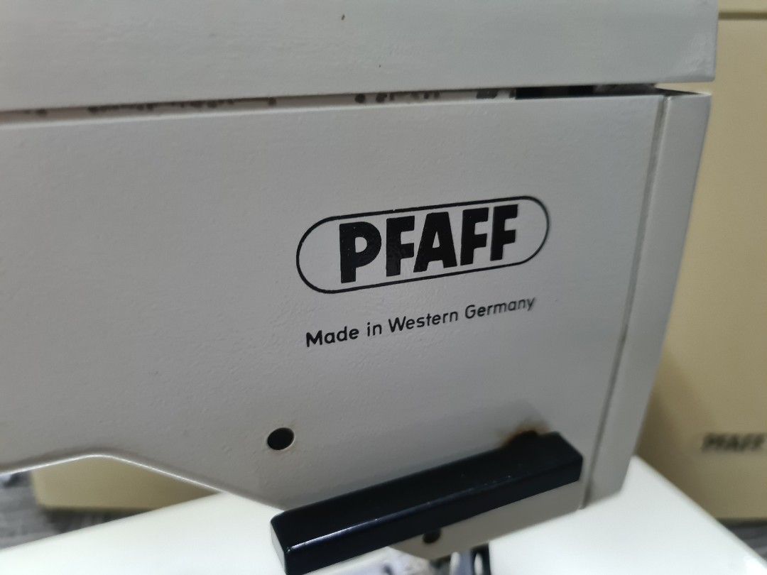 Rare Vintage Pfaff 1222 IDT Solid metal chassis sewing machine West ...
