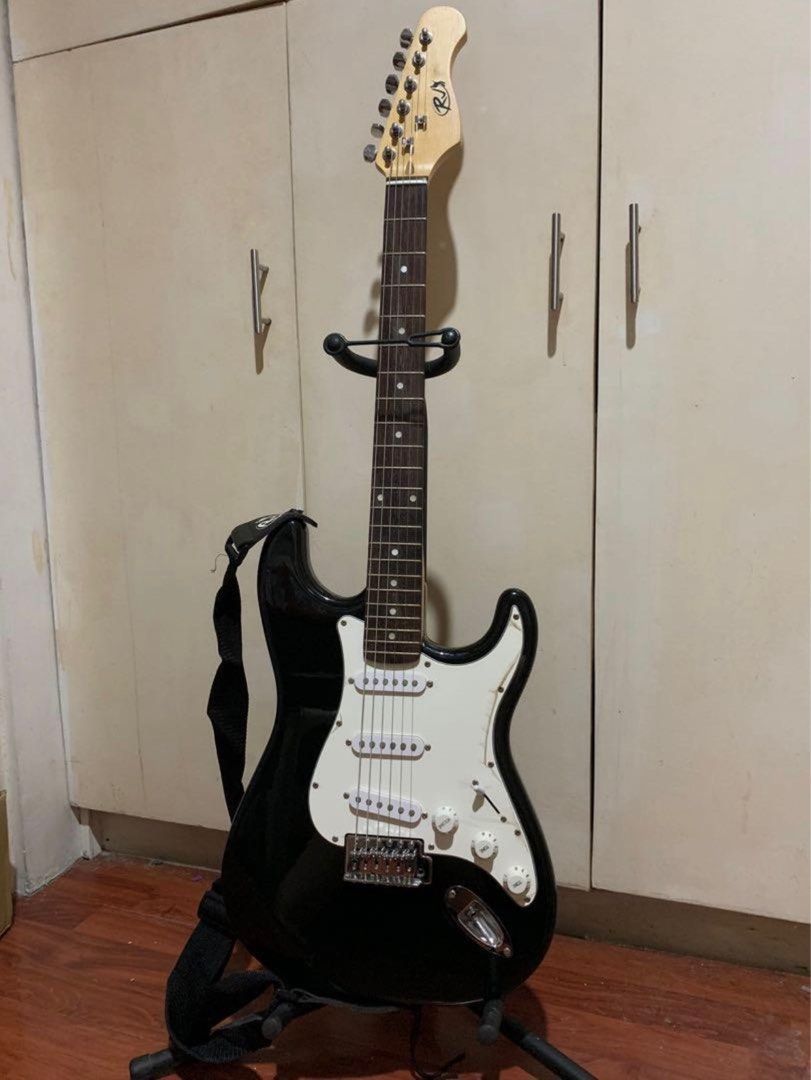 RJ Black Stratocaster Electric Guitar, Hobbies & Toys, Music & Media ...