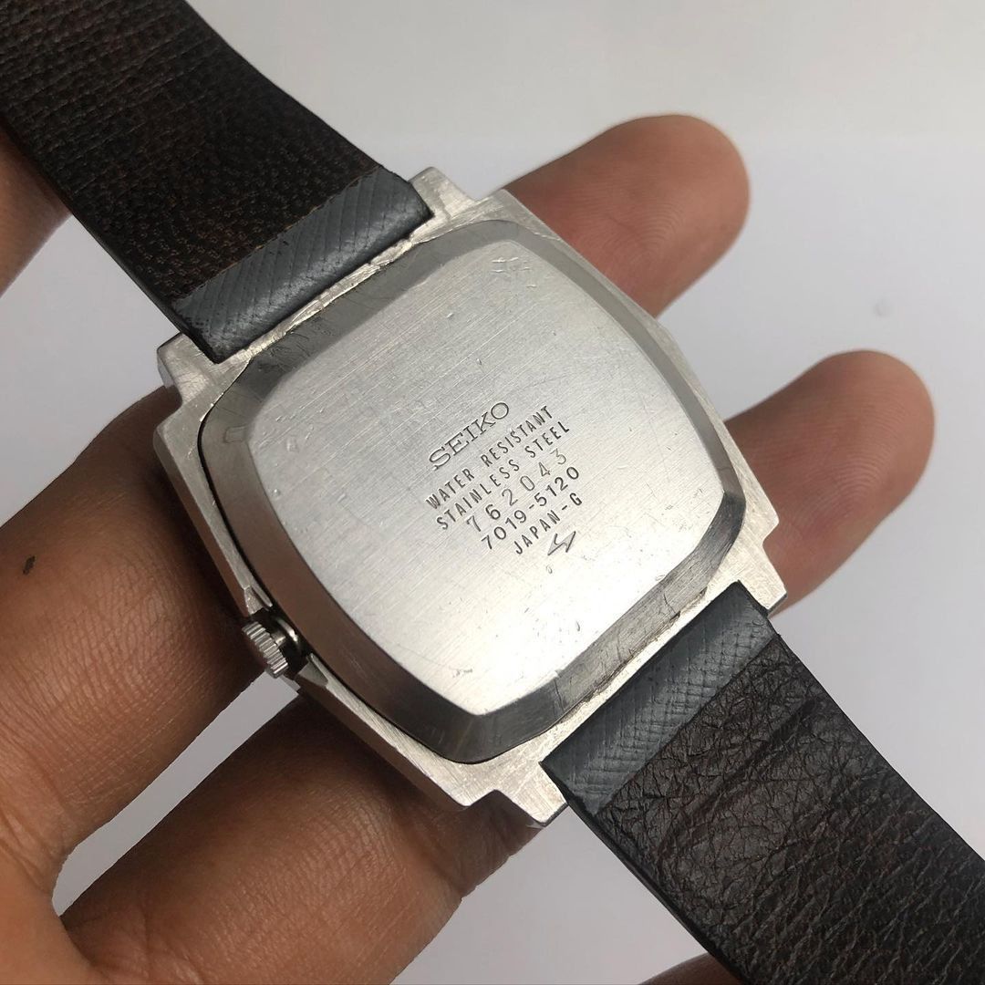 Seiko Octagonal automatic, Fesyen Pria, Jam Tangan di Carousell