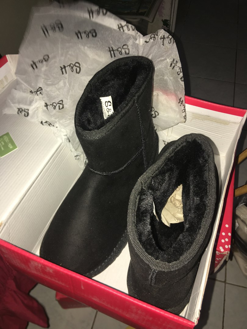 SALE !! S&H Winter fur boots EU35-38, Women's Fashion, Footwear, Boots on Carousell