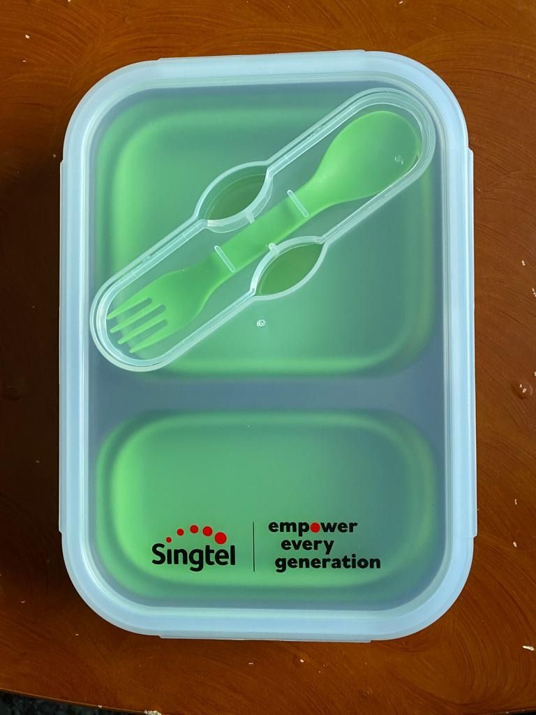 Singtel Lunchbox plastic with spoon and chopsticks / Lunch box silicone ...