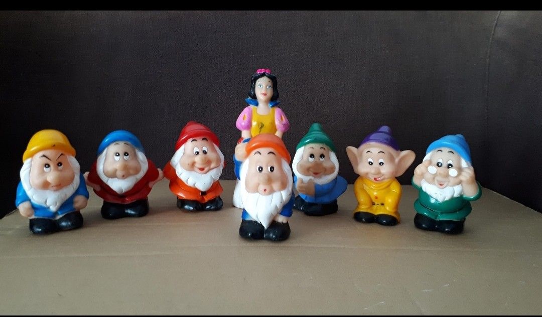 Snow White And The Seven Dwarfs Toys, Hobbies & Toys, Toys & Games on ...