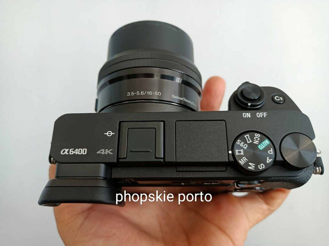 Sony A6400 with kit lens good as new, Photography, Cameras on Carousell