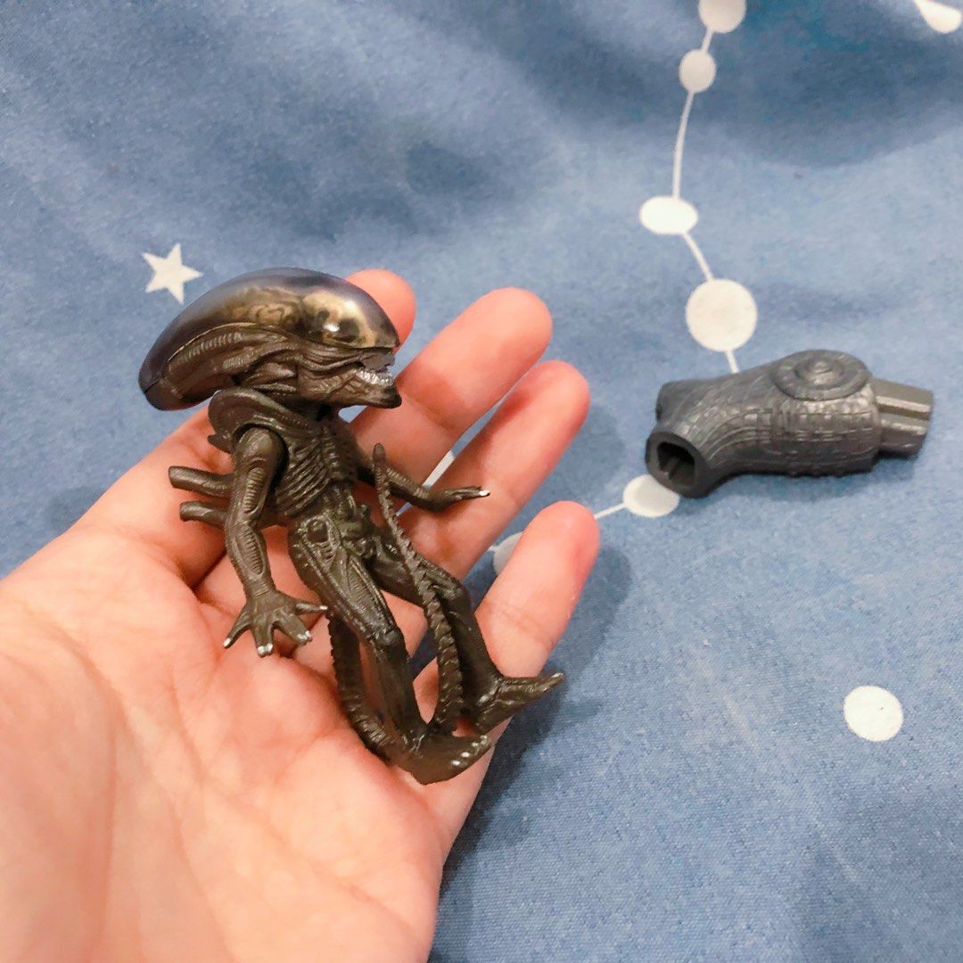 Takara Tomy Arts Aliens Prometheus Xenomorph - Alien Capsule toy ...