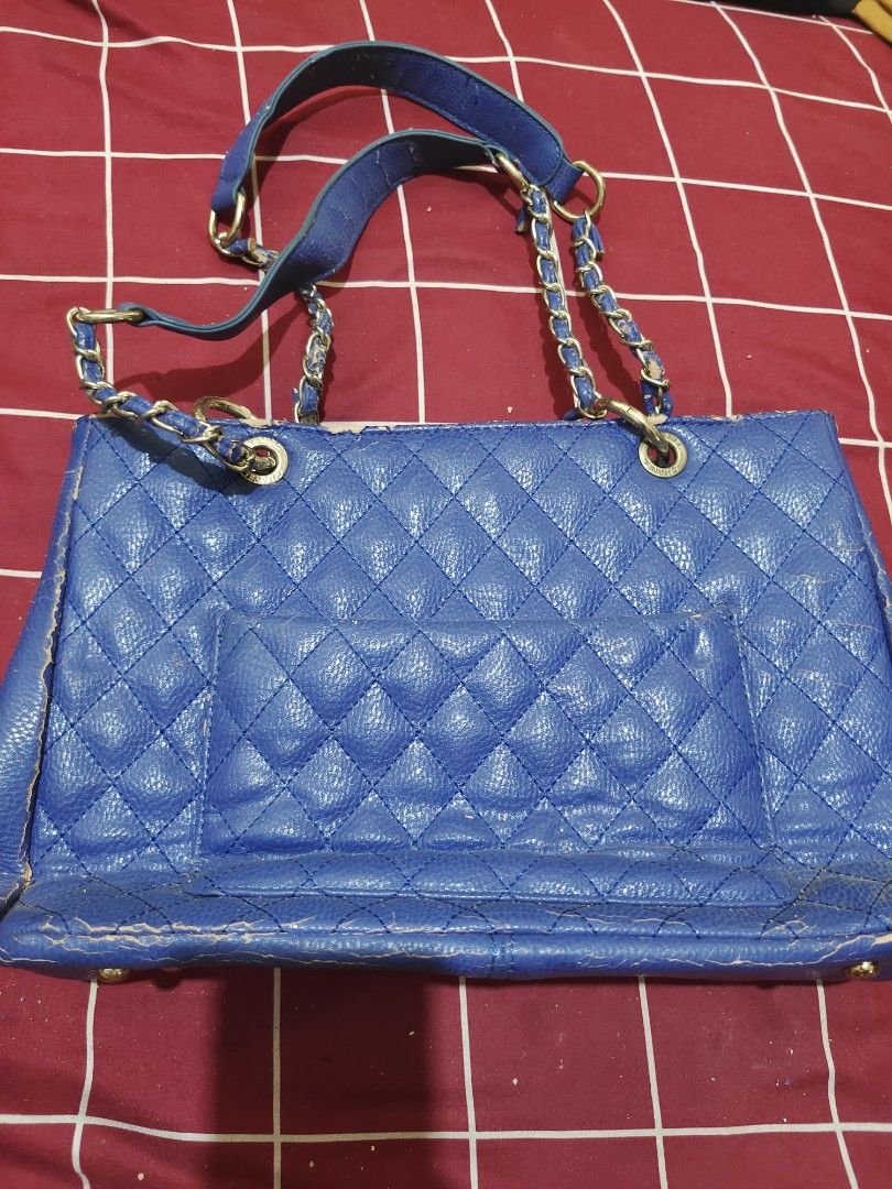 Tas Chanel Biru, Fesyen Wanita, Tas & Dompet di Carousell