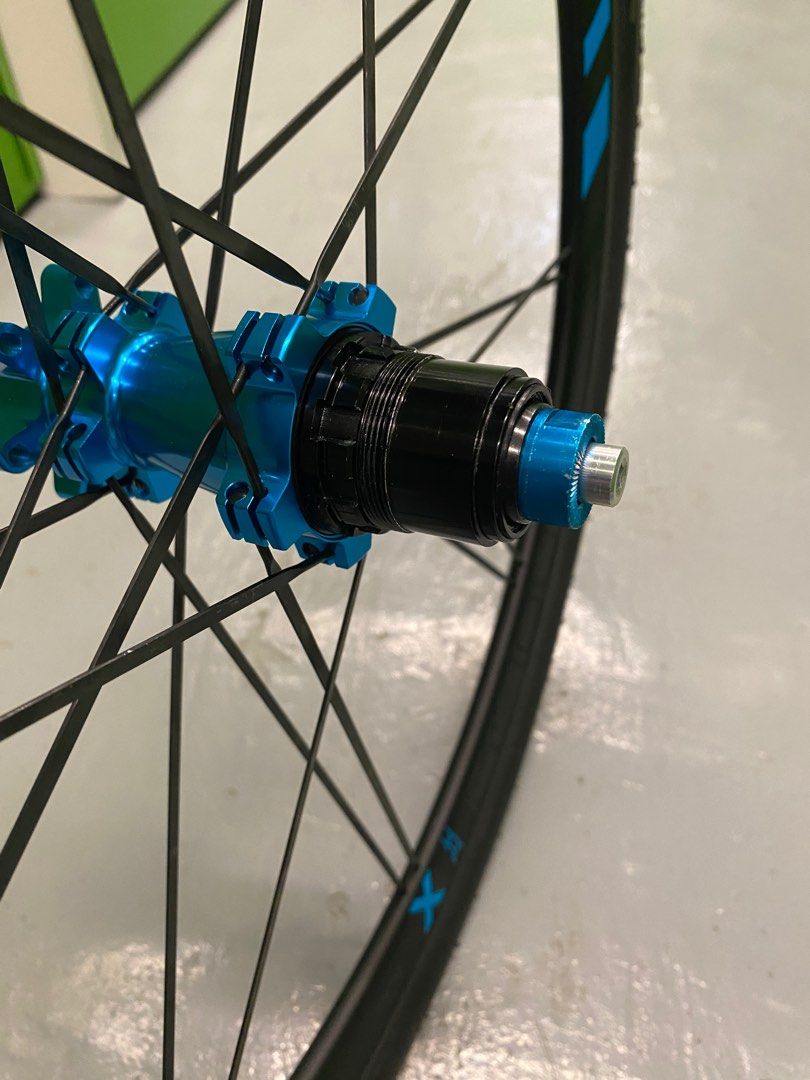 Tern Verge X11 kinetix pro 原廠451碟剎輪組 軨, 運動產品, 單車及配件, 單車 - Carousell