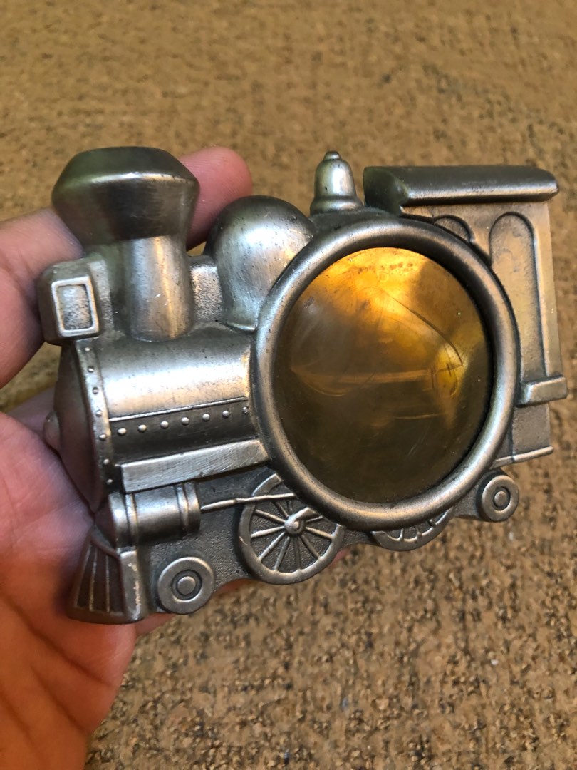 Tin Metal small train desk frame, Hobbies & Toys, Memorabilia ...