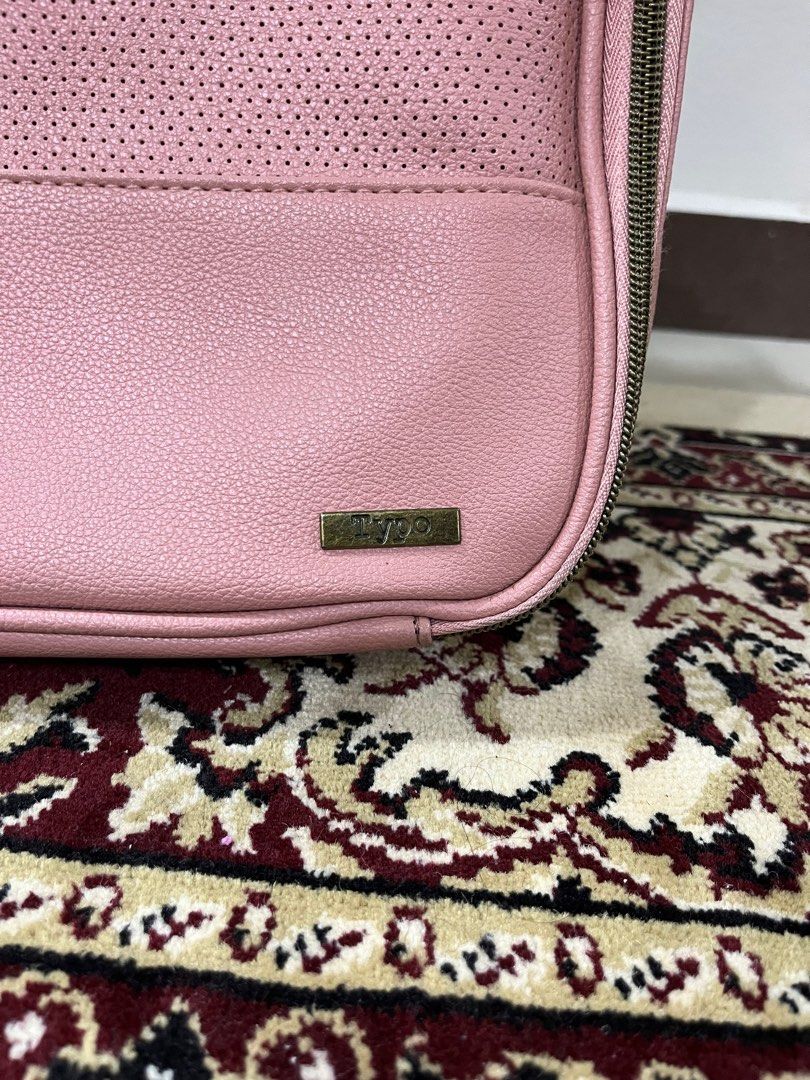 Typo laptop sling bag, Women's Fashion, Bags & Wallets, Shoulder Bags ...