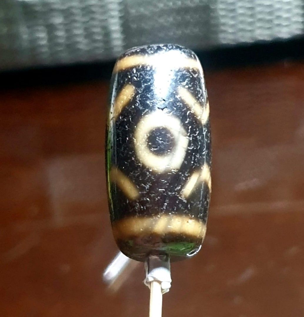 Vintage 3 Eyes Old Dzi Bead, Hobbies & Toys, Collectibles & Memorabilia ...