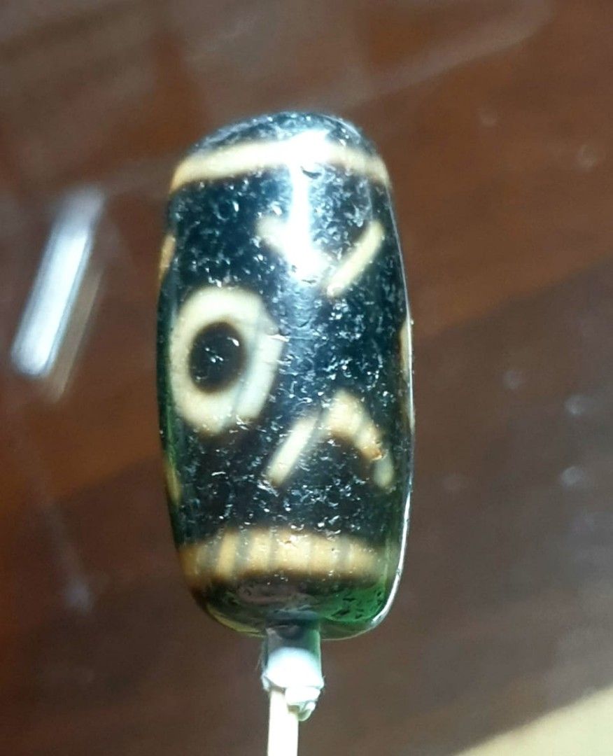 Vintage 3 Eyes Old Dzi Bead, Hobbies & Toys, Collectibles & Memorabilia, Vintage Collectibles on ...
