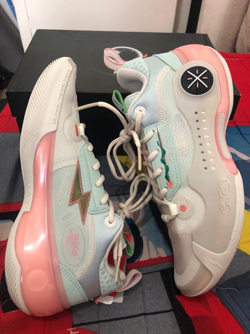 Way of Wade 10 Low Valentines Day, Men's Fashion, Footwear, Sneakers on ...