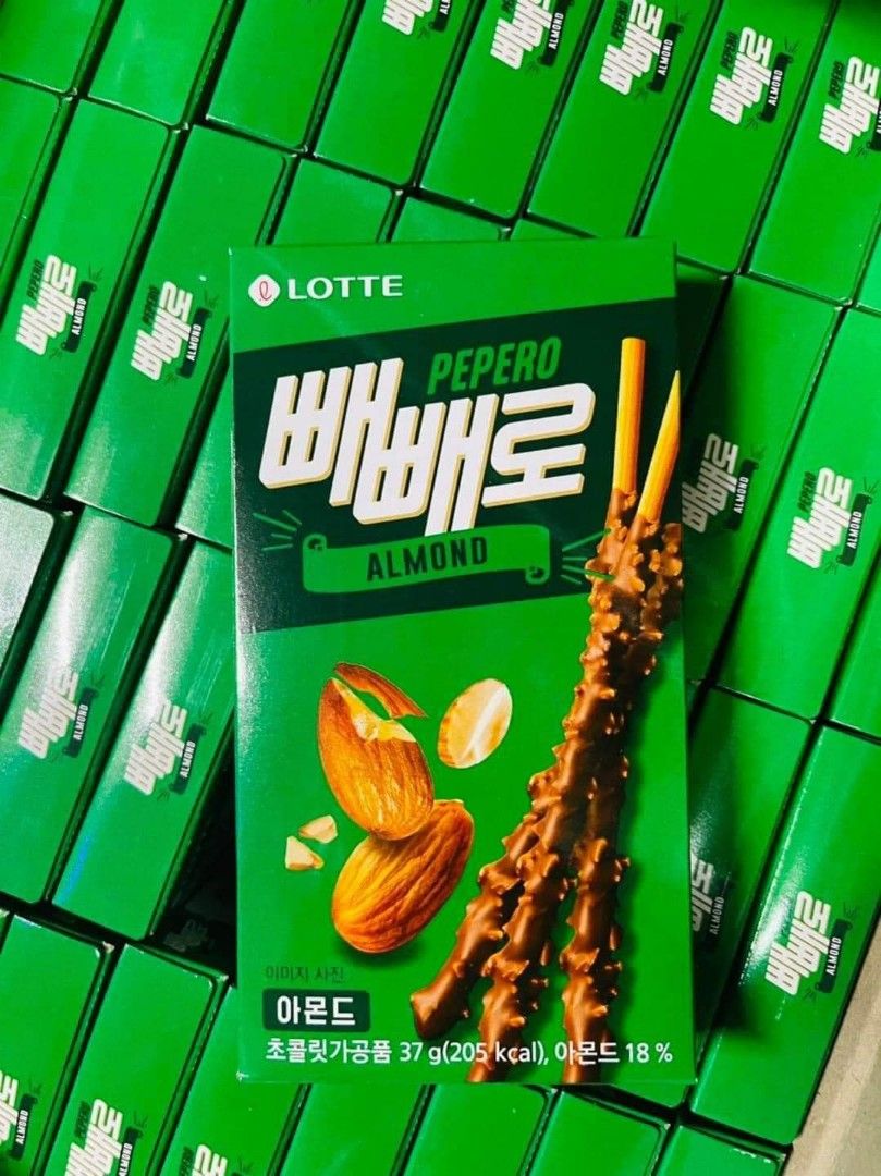 WHOLESALE LOTTE PEPERO ALMOND 40pcs/BOX on Carousell