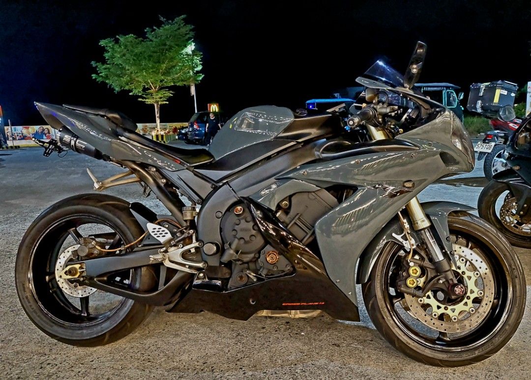 1000cc yamaha R1 on Carousell