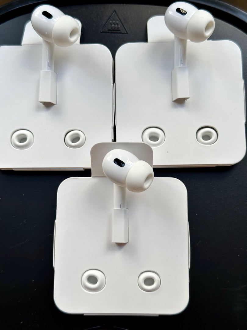 AirPods Pro 2 EarPod (LEFT), Audio, Earphones on Carousell