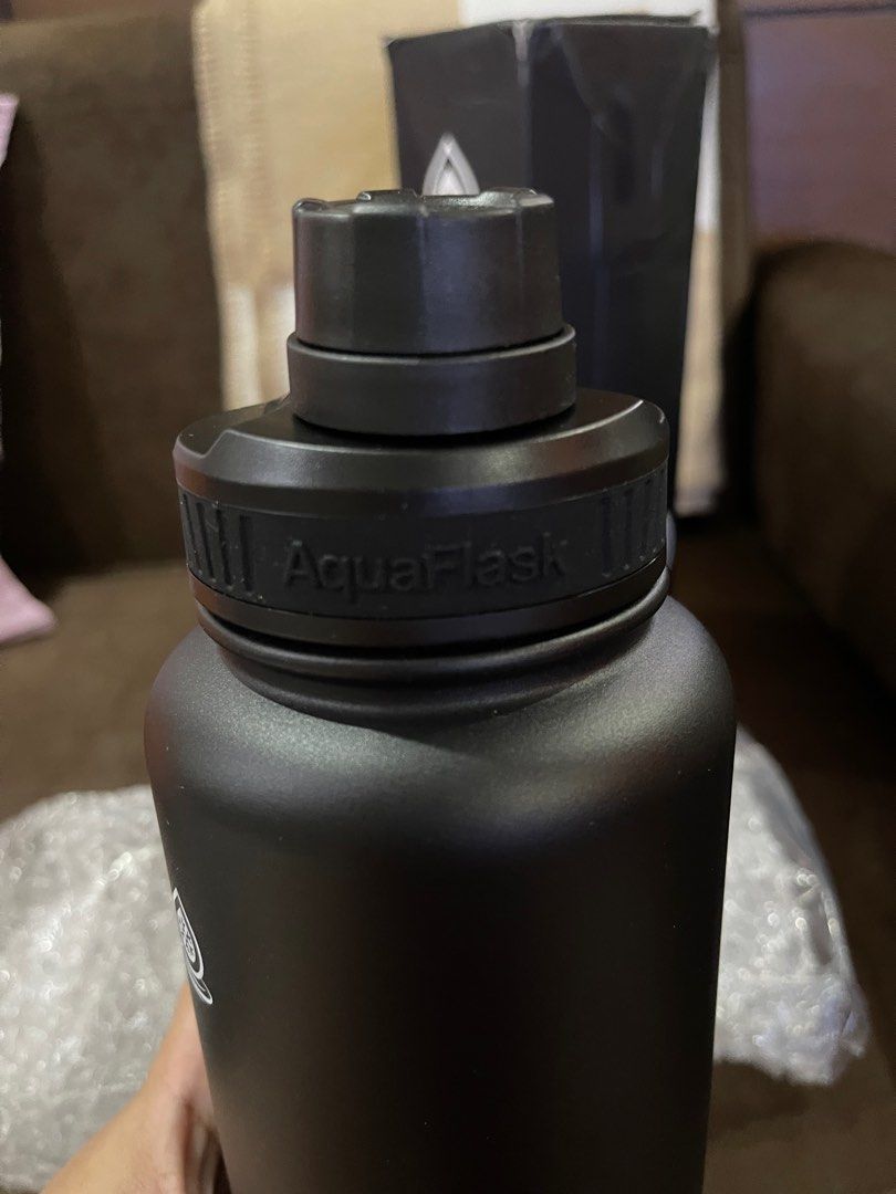 Aquaflask 40 oz. Space black on Carousell