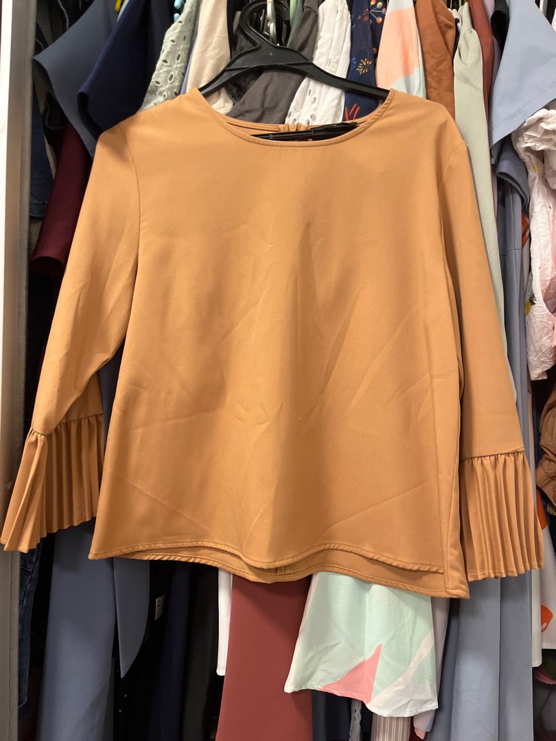 ASSORTED TOPS, Women's Fashion, Tops, Blouses on Carousell