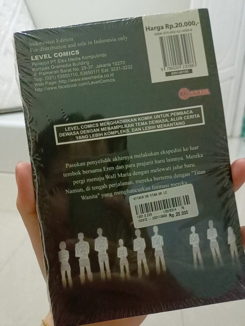 Attack Titan, Buku & Alat Tulis, Komik dan Manga di Carousell
