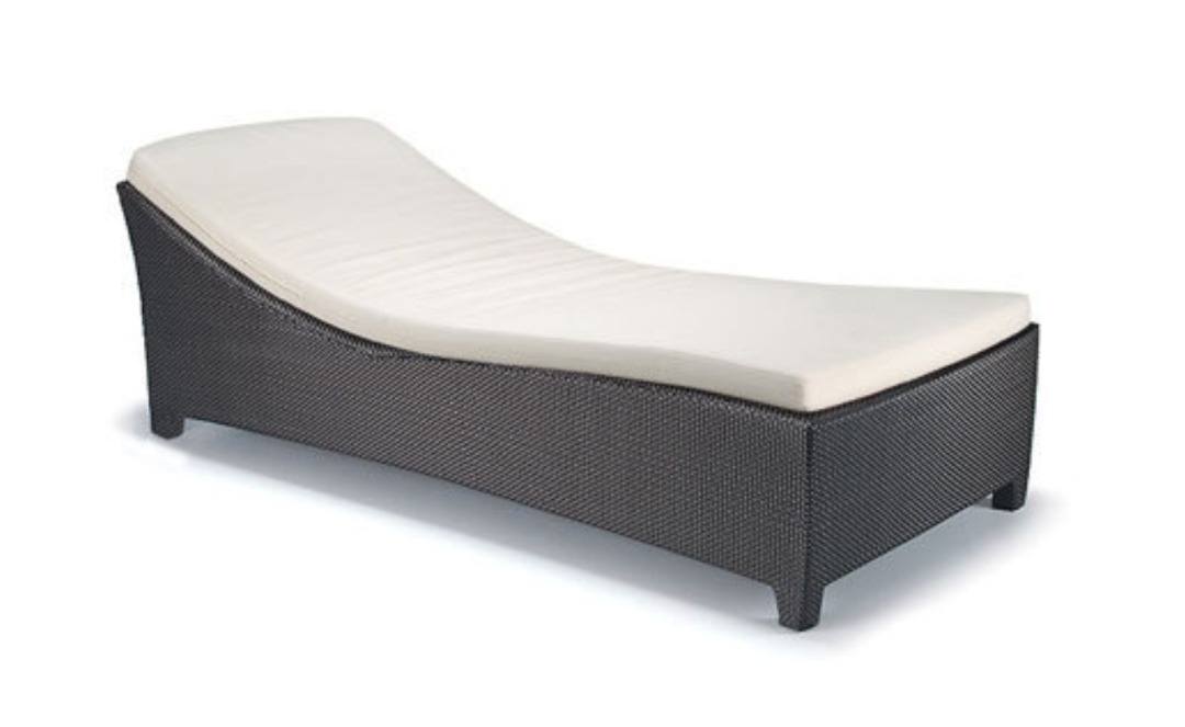 Barcelona Beach Chair by Dedon (Germany), Furniture & Home Living ...