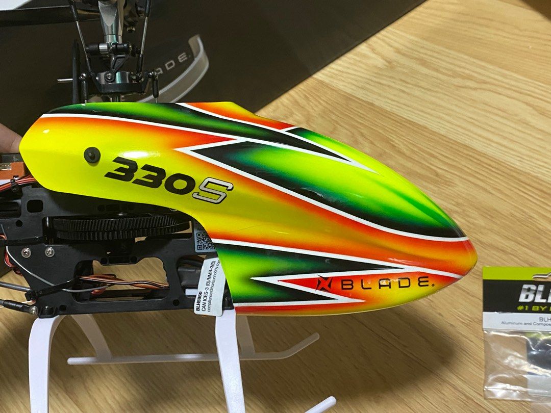 Blade 330 S BNF Basic Radio Control Helicopter with Spektrum Receiver ...