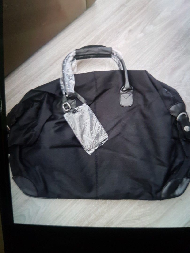 bossini travel bag, Women's Fashion, Bags & Wallets, Tote Bags on Carousell