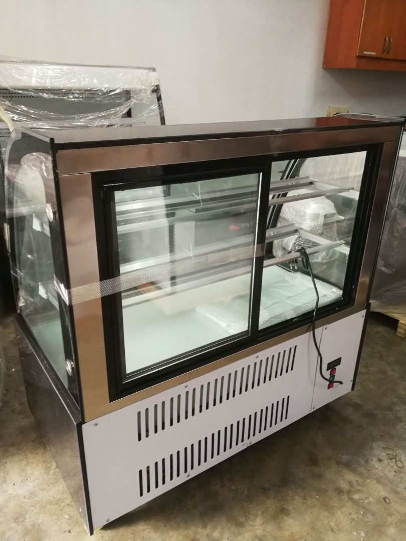 CURVED TYPE CAKE CHILLER, TV & Home Appliances, Kitchen Appliances ...