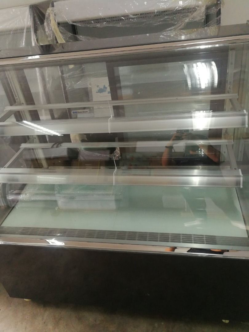 CURVED TYPE CAKE CHILLER, TV & Home Appliances, Kitchen Appliances ...