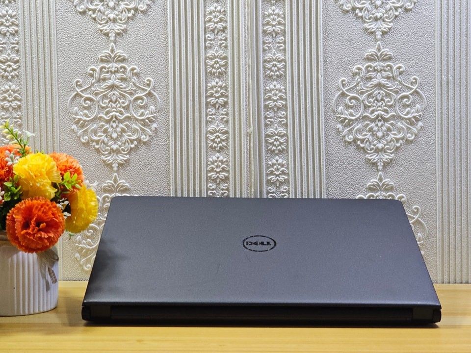 Dell Inspiron 15 3576 Core i5-8Th Gen 8Gb Ram 128Gb SSD RADEON 520 2Gb ...