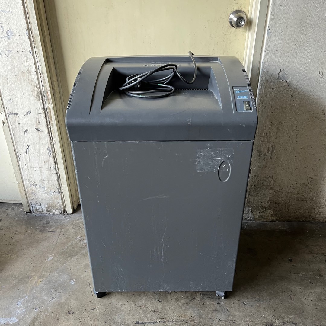 GBC Heavy Duty Shredder 4230S (Made in Germany), Computers & Tech ...
